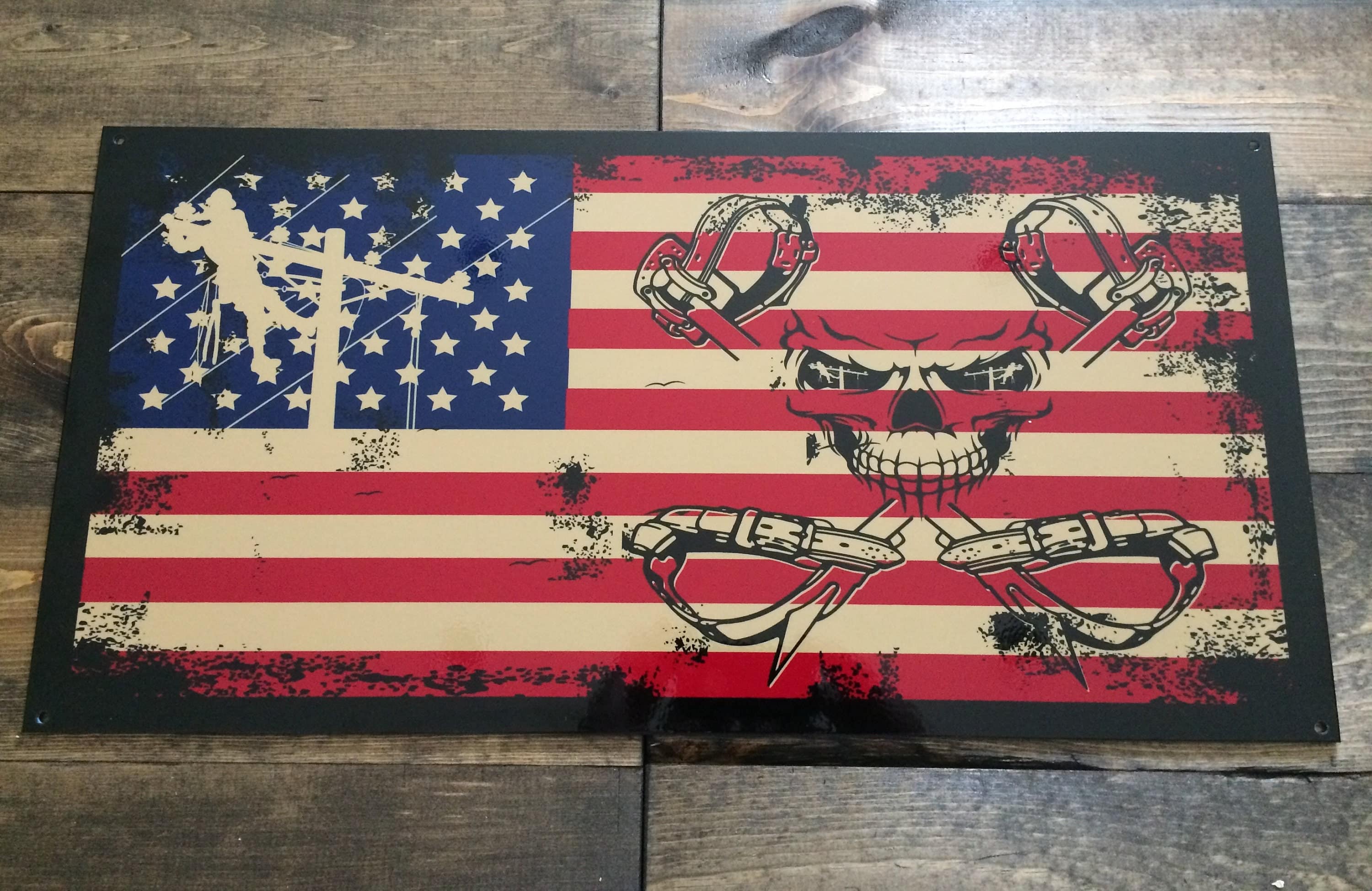 Flag 3 Lineman Skull and Gaffs - Fun Gifts Zone